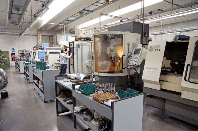 Cerin Spa | Production